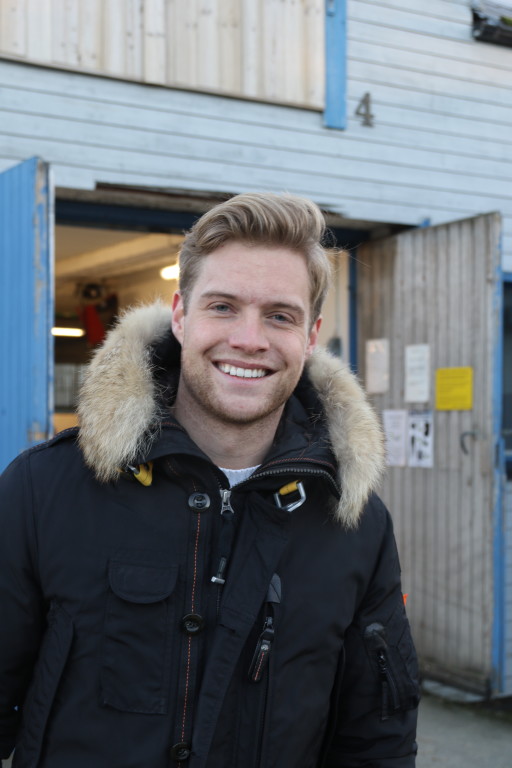 Farmen-Sindre debuterer som reporter på travsending